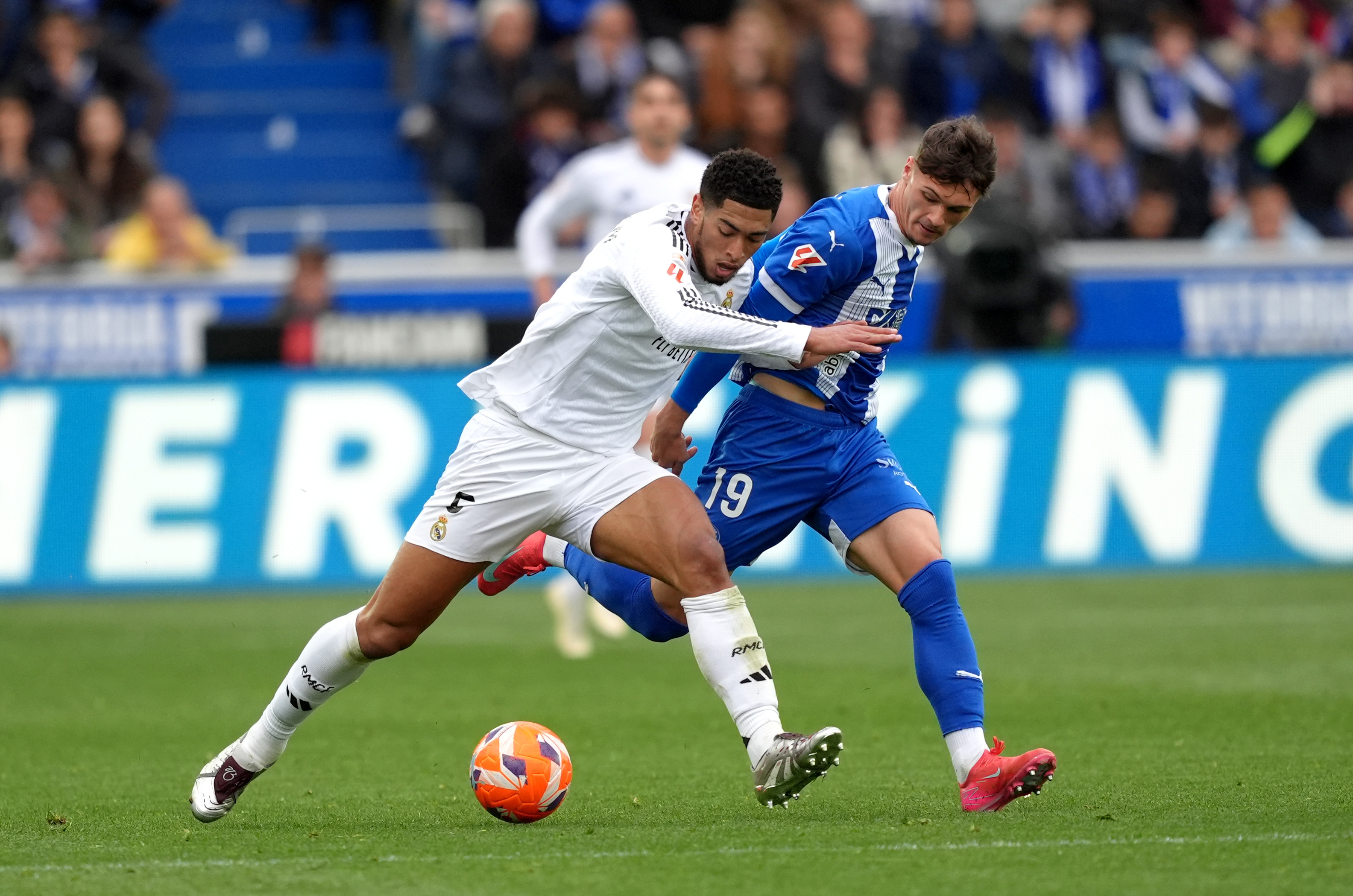 «Алавес» - «Реал» - 0:1. Два удаления и невероятный гол Камавинги! Видео гола и обзор матча ⇒ ...